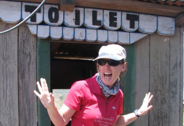 How To Pee In The Bush - Wild Women On Top